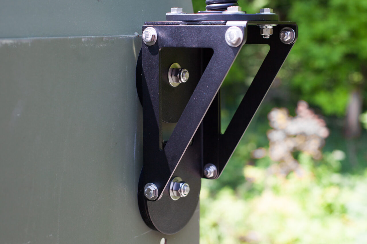 Dual Magnet Antenna Vertical Mount - Edey FX